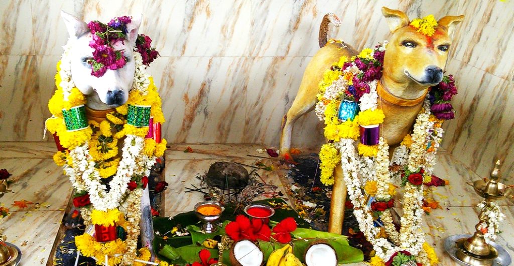 10 UNUSUAL AND MIND BLOWING TEMPLES IN INDIA